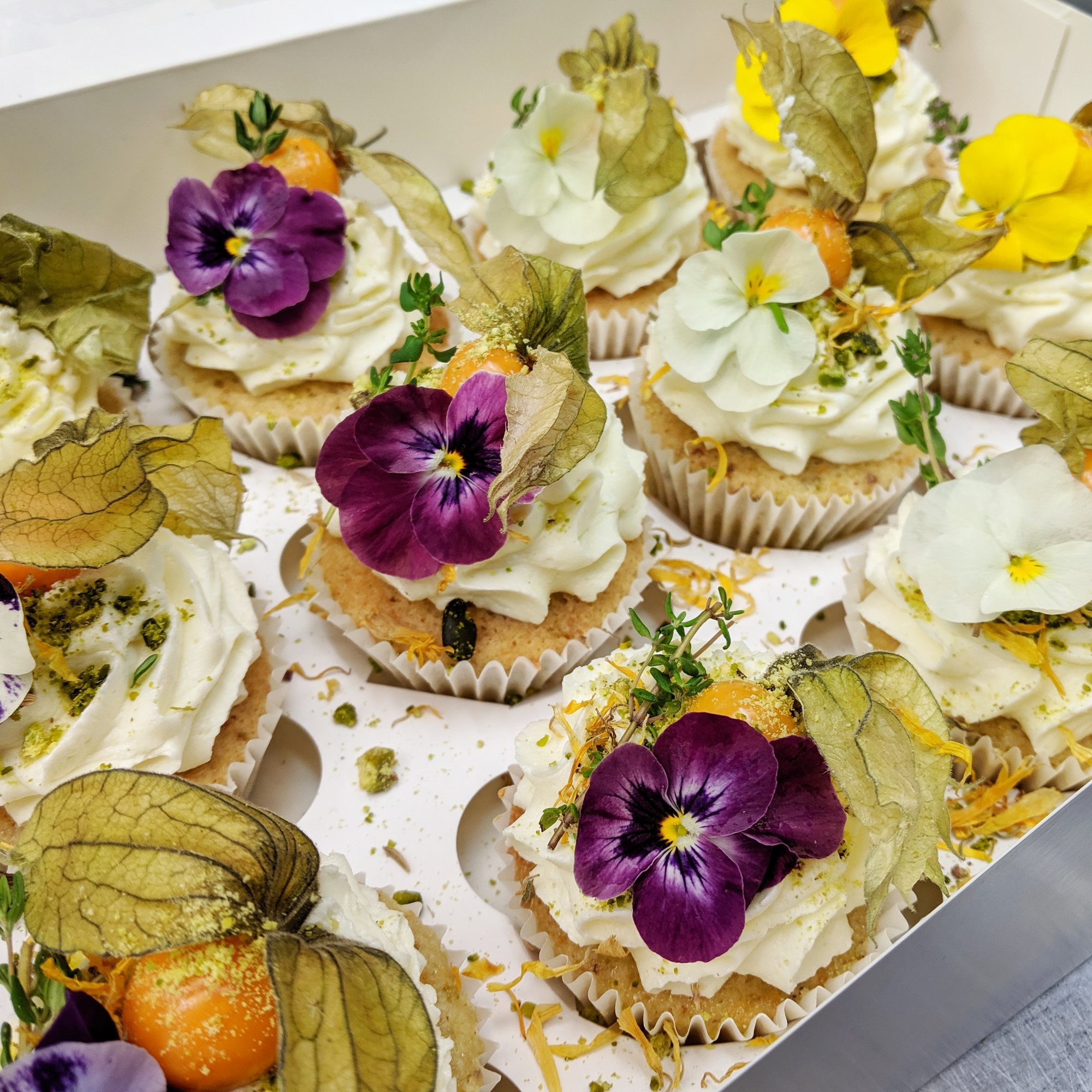 Ahh Cakes – Ahh Toots