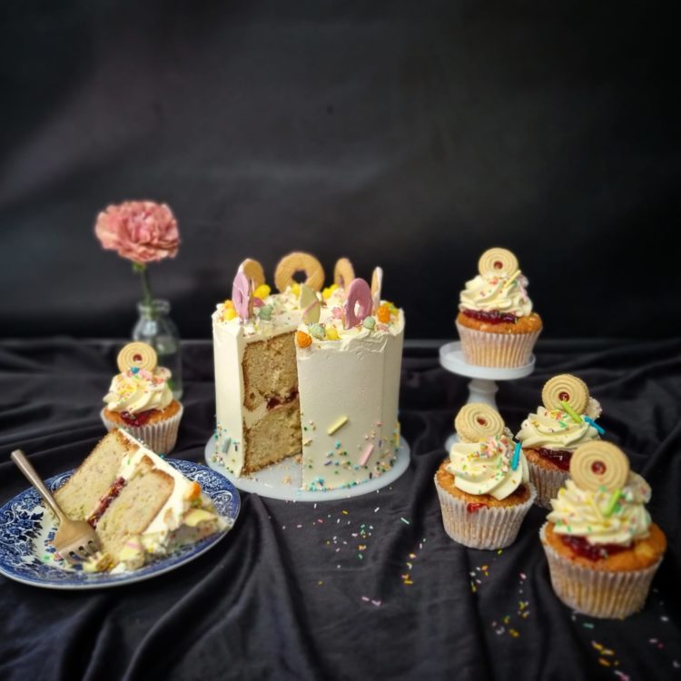 Ahh Cakes – Ahh Toots